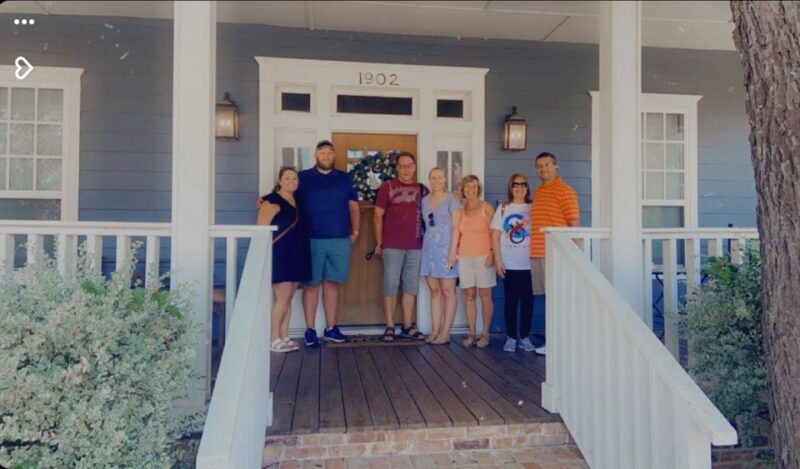 Waco: Fixer Upper and City Theme Bus Tour - Authenticity and Real Guest Experiences