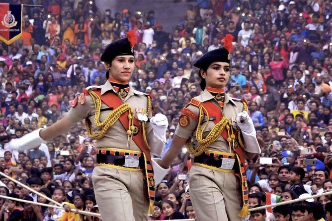 Wagah Border Amritsar Sightseeing Taxi - A Closer Look at the Experience