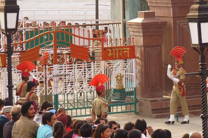 Wagah Border Amritsar Sightseeing Taxi - Perfect for Who?