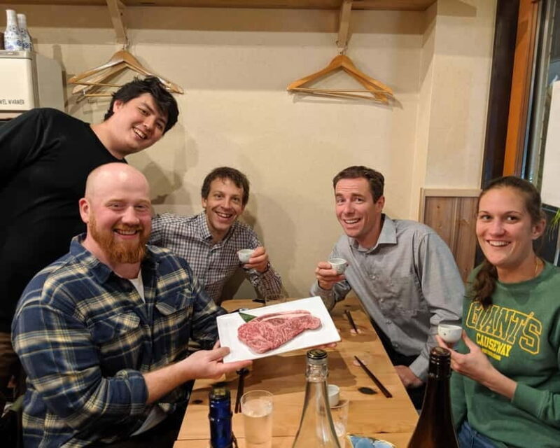 Wagyu & Sake 8 Course Tasting Dinner in Shinjuku - Who Should Consider This Tour?