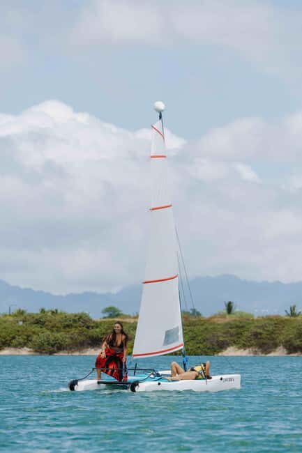 Wai Kai Lagoon: Hobie Wave Cat Rental - First Impressions: Calm Waters, Clear Intentions