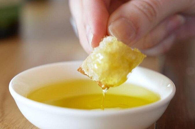 Waiheke 'FLAVOURS' of lunch Wine Oil Beer Spirits max 11 clients - Considering the Price