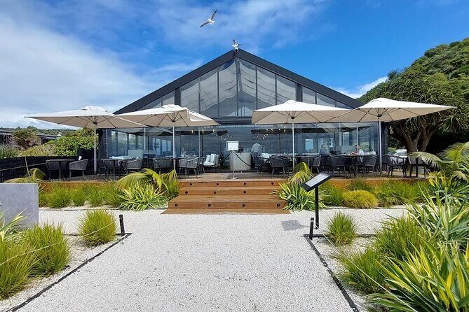 Waiheke Island Afternoon Wine Affair with VIP Lunch - An In-Depth Look at the Waiheke Island Afternoon Wine Affair