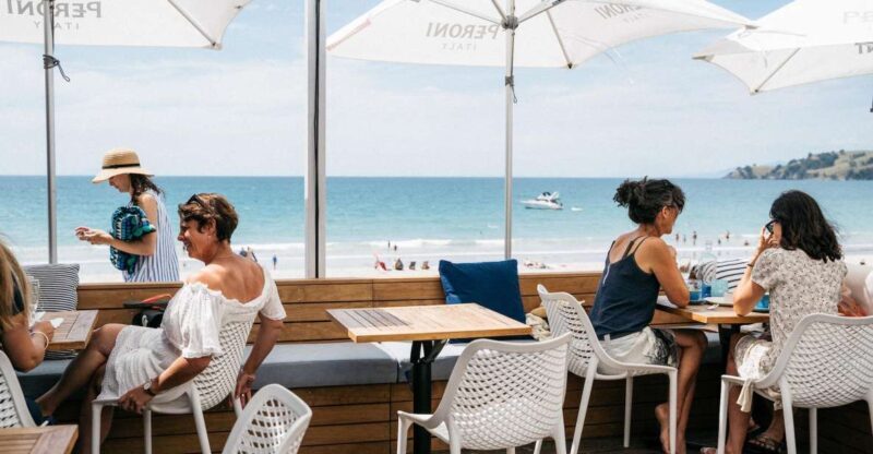 Waiheke Island: Wine Tour & Lunch at Award Winning Venue - Key Points