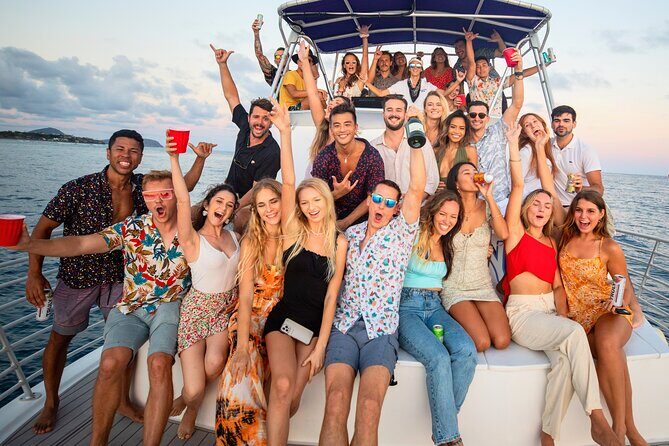 Waikiki Friday Fireworks Party Cruise with Live DJ & Full Bar - Value for Money