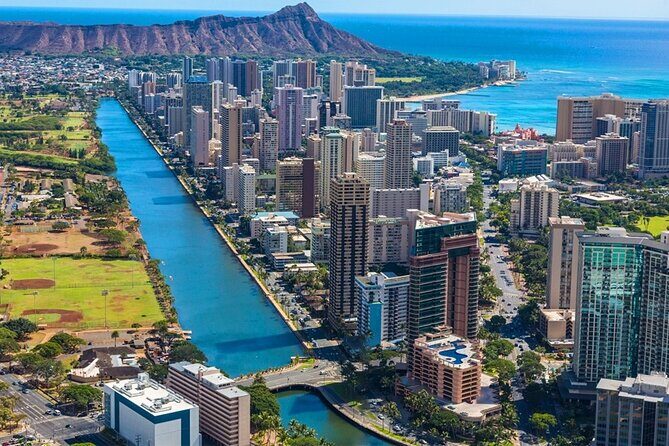 Waikiki Gondola Cruise Family Friendly & Small Group fun - Key Points