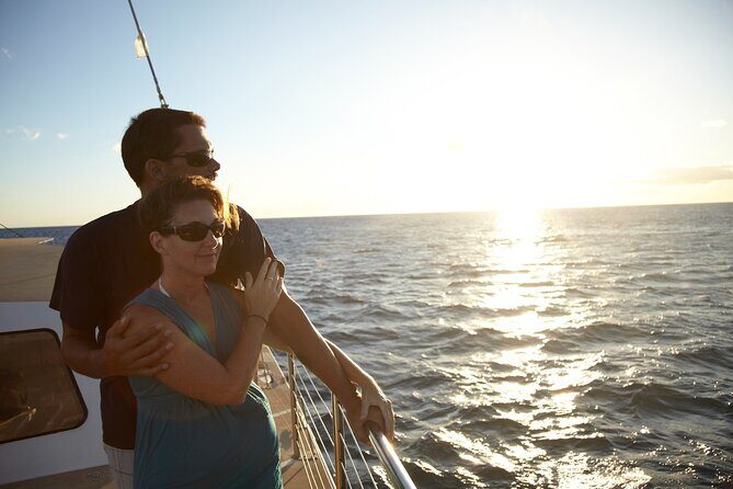 Waikiki Sunset Cocktail Cruise - Hilton Hawaiian Village - An In-Depth Look at the Experience