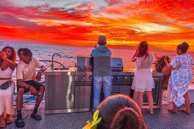 Waikiki Sunset Cruise from Oahu - FAQ