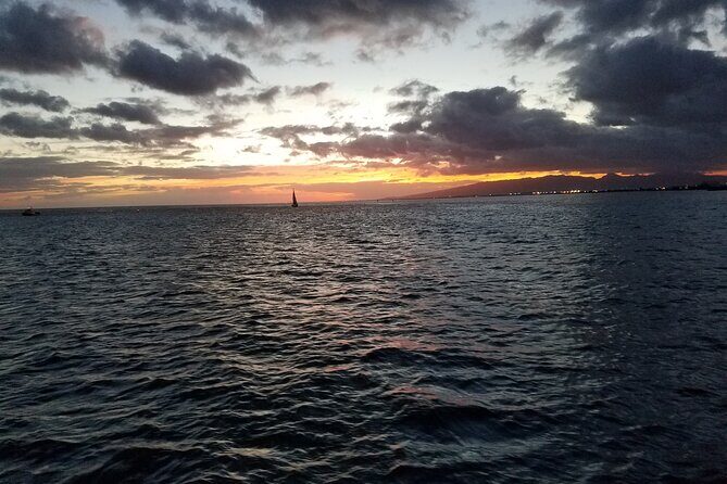 Waikiki to Diamondhead: Sunset BYOB Cruise - The Experience Through the Lens of Travelers