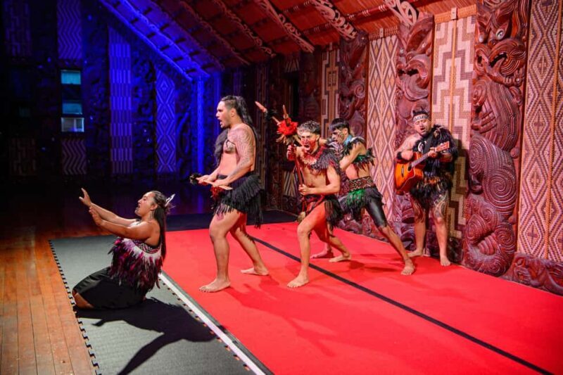 Waitangi: Treaty Grounds Hng and Concert Combo Pass - Who Will Love This Tour?