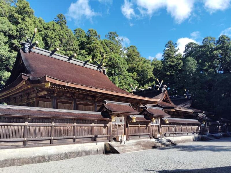 Wakayama: Legends and Purification at Kumano Hongu Shrine - Key Points