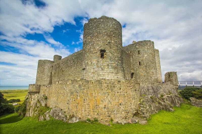 Wales' West Coast: Online Road Trip Travel Guide - Key Points