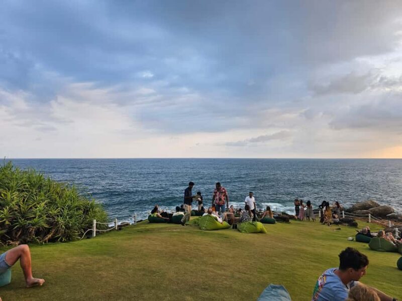 Waligama: Cliff Sunset Dining Experience + Wine - The Sum Up
