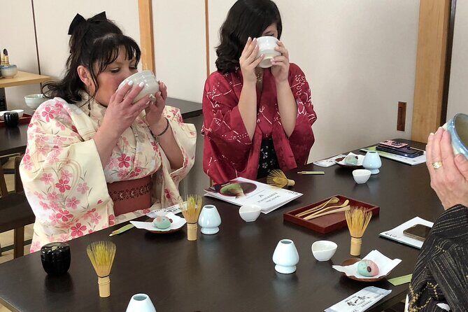 Walk Kyoto in Kimono Guided Cultural Tour with Tea Experience - Authenticity and Cultural Value