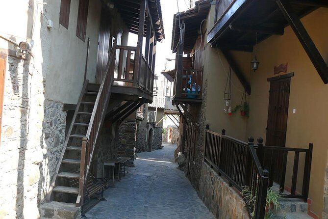 Walk on Artemis trail and in Old Kakopetria - Authenticity and Reviews