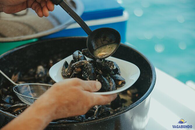 Walking & boat tour - visit Ston Walls and taste shells on farm - Key Points