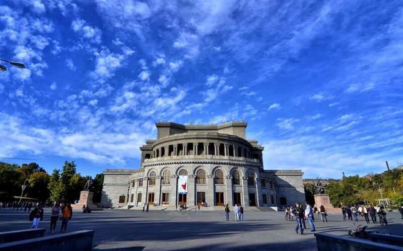 Walking City Tour in Yerevan with 10 yo Brandy & 5 Wines - Who Will Love This Tour?