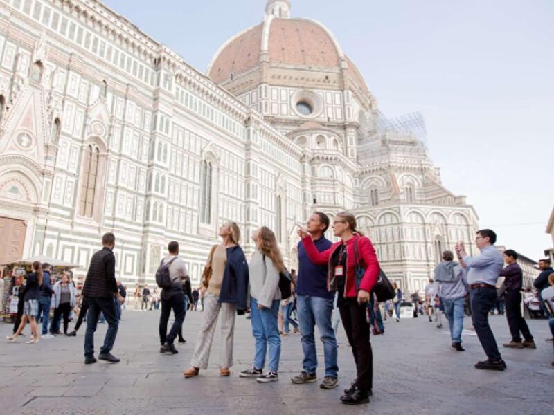 Walking Florence: Medici Sites, Piazza Signoria, and Duomo - Practical Details and Tips