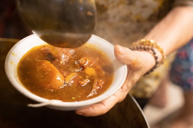 Walking Food Tour With Accommodation Pick Up - The Sum Up