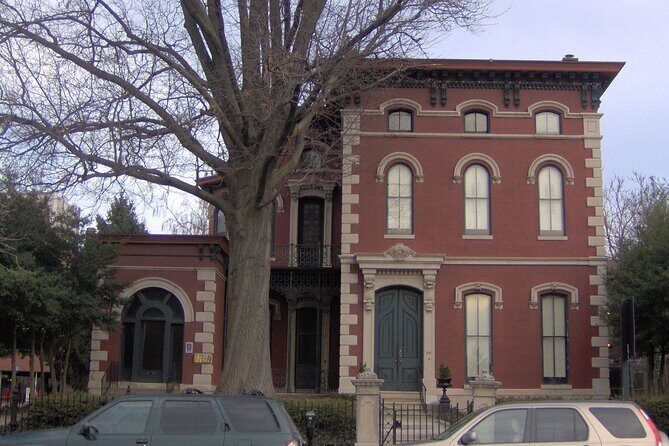 Walking Ghost Tour in Louisville - Who Will Love This Tour?