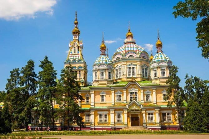 walking in the city - Practical Details and Travel Tips