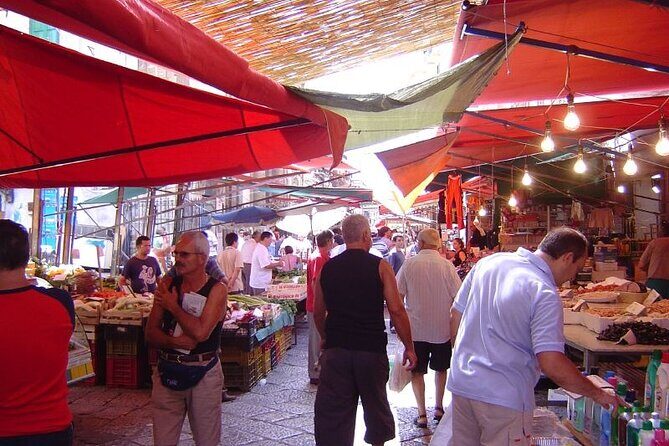 Walking in the historic center of Palermo and its markets - Practical Details and What to Expect