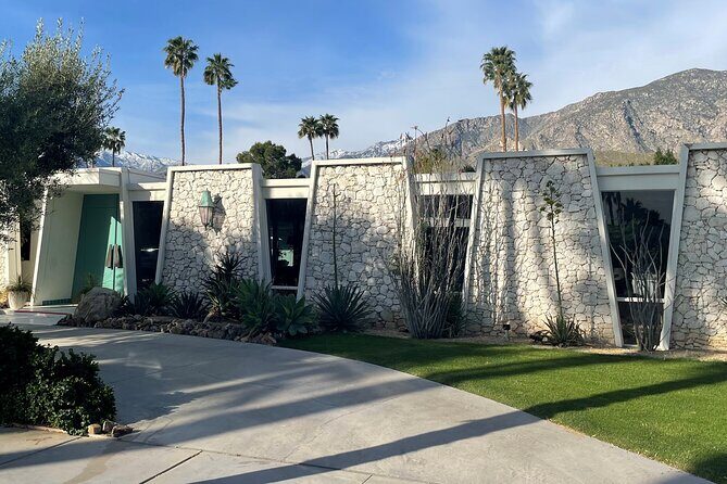 Walking Palm Springs "Twin Palms" Private Tour - Detailed Breakdown of the Itinerary