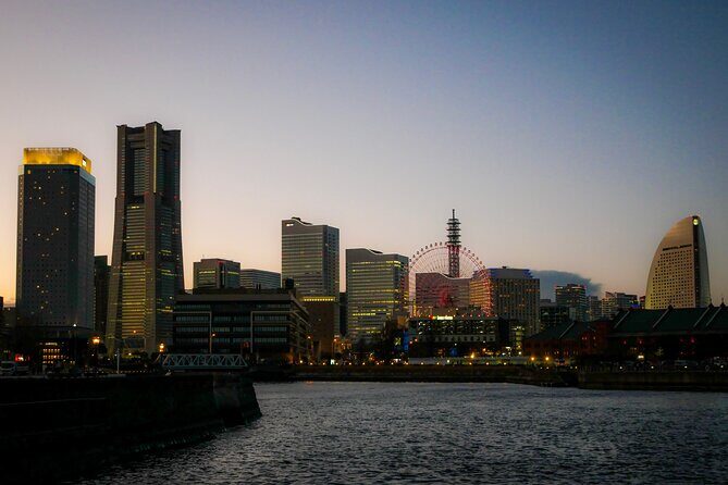 Walking Private Tour of Yokohama Cosmo World - Key Points