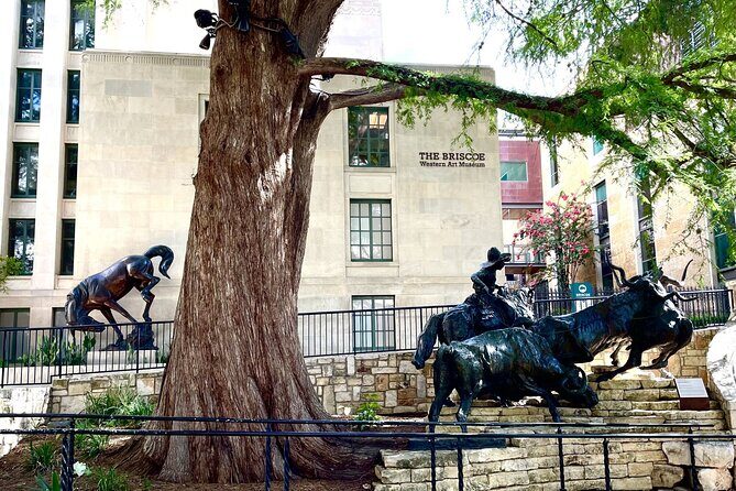 Walking Tour exploring the Art along the San Antonio Riverwalk - Deep Dive into the Art and Stories