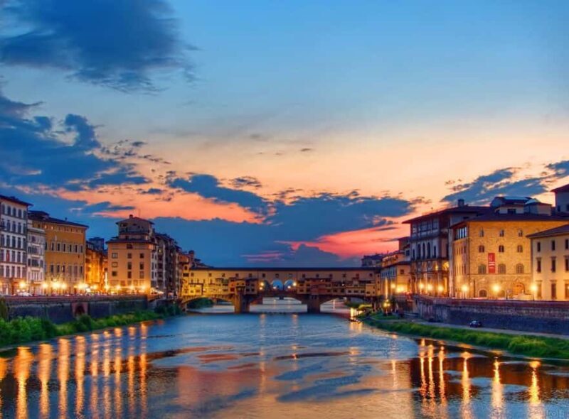 Walking Tour: Florence between Objectives and Secrets, a Journey through Mysteries - Discover the Hidden Side of Florence with a Unique Walking Tour