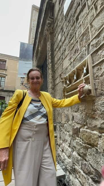 Walking Tour Gothic Quarter & Historic Center of Barcelona - FAQs