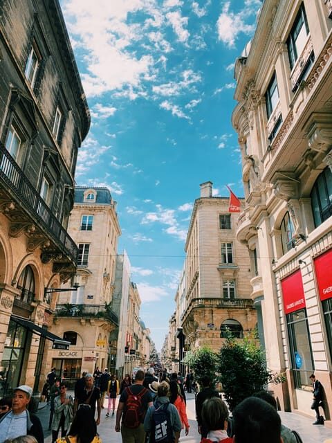 Walking Tour in Bordeaux with Tastings and Stories - A Well-Curated Itinerary with Local Flavor