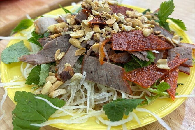 Walking Tour in Hanoi Old Quarter with Street Food & Coffee - An In-Depth Look at the Tour Experience