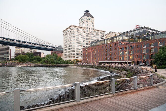 Walking tour in Manhattan Brooklyn Bridge and Waterfront - The Sum Up