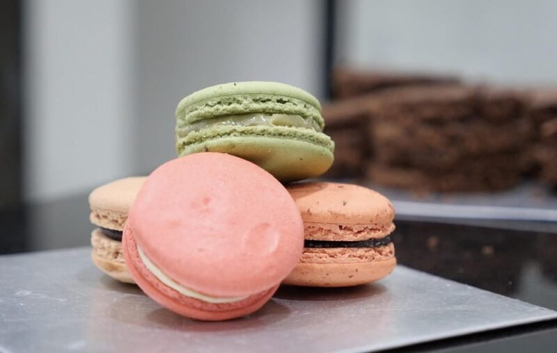 Walking Tour in Paris Montmartre with Tastings and Stories - Key Points