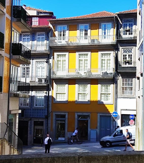 Walking Tour in Porto with Unique Polaroid Photos as a Gift - What to Expect and Why It Matters