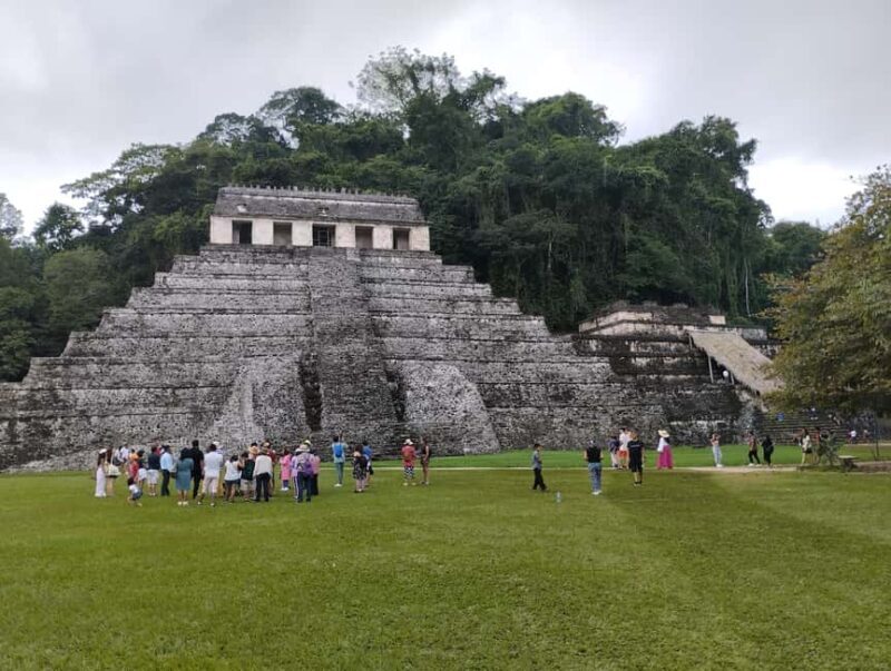 Walking tour in the archaeological site and jungle of Palenque - FAQs