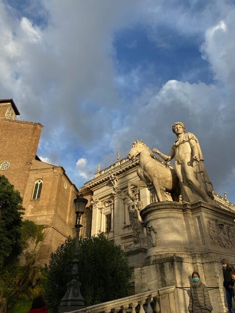 Walking tour in the center of Rome with an architect - The Guide: Knowledgeable and Engaging