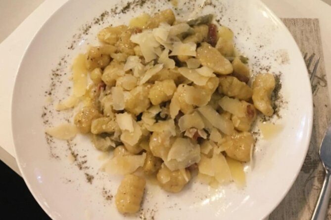 Walking tour in the Heart of Rome and a Cooking Class in a Very Small Group - The Sum Up
