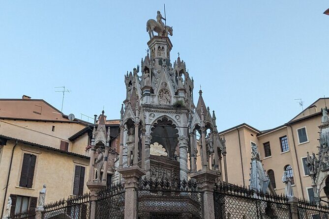 Walking Tour in Verona: 9+ Landmarks with Live Guide - A Walk Through Verona’s Most Famous Landmarks