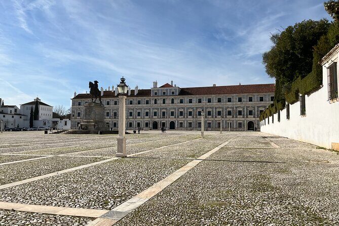 Walking Tour in Vila Viçosa - Key Points