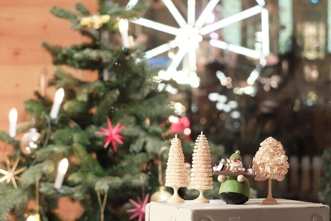 Walking Tour of Historic Dresden with a Christmas Touch. Small group tour. - FAQs