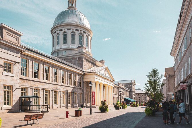 Walking tour of Old Montreal - 16/42 Tours - The Itinerary Breakdown