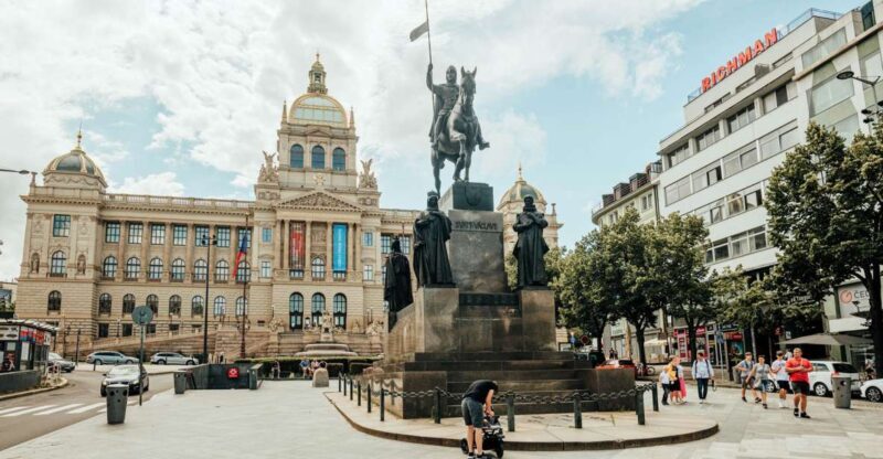 Walking tour of Prague in French : Nové Msto - The Sum Up