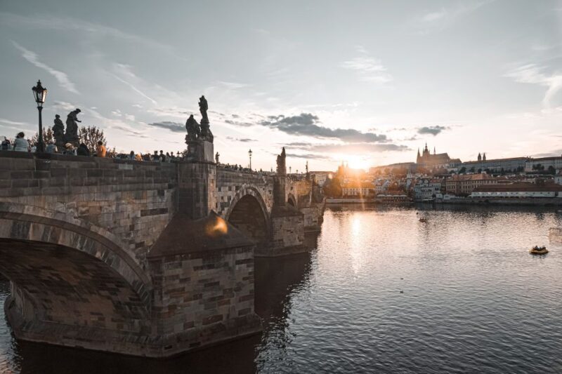 Walking tour of Prague in french: Old Town & Charles Bridge - Why This Tour Is Worth Considering