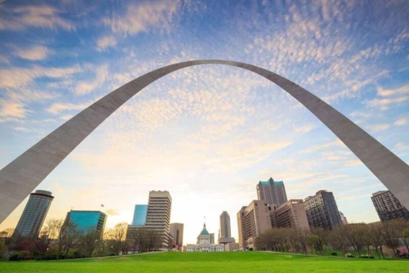 Walking Tour of the Saint Louis Fascinating History - Key Points