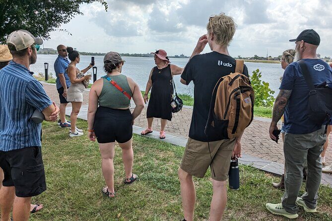 Walking Tour on the Mississippi - A Close Look at the Tour Itinerary