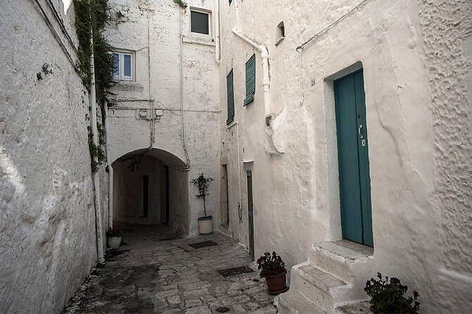 Walking tour Ostuni "the white city" - Who Should Consider This Tour?