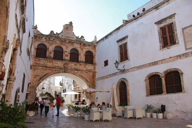 Walking tour Ostuni "the white city" - The Sum Up