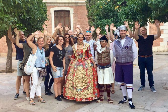 Walking tour through the old town with a Dutch-speaking city guide - Key Points
